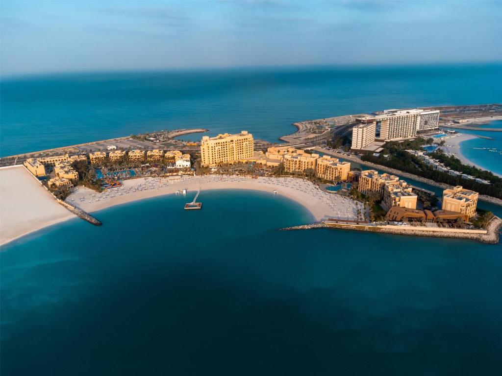 DoubleTree by Hilton Resort & Spa Marjan Island 5* * (ОАЭ, Рас Аль ...